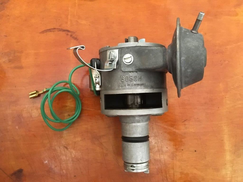 VW NOS. 311 905 205 L Restored German Bosch Distributor SVDA