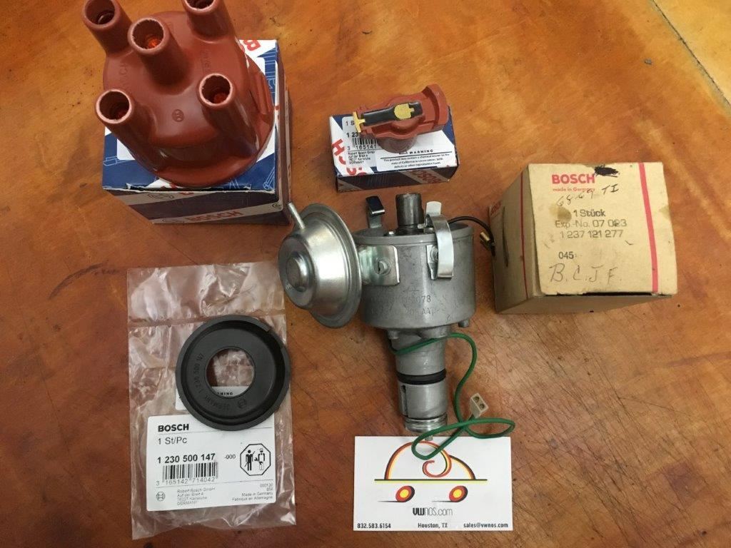 VW NOS. 113 905 205 AA Restored German Bosch Distributor SVDA Autostick ...