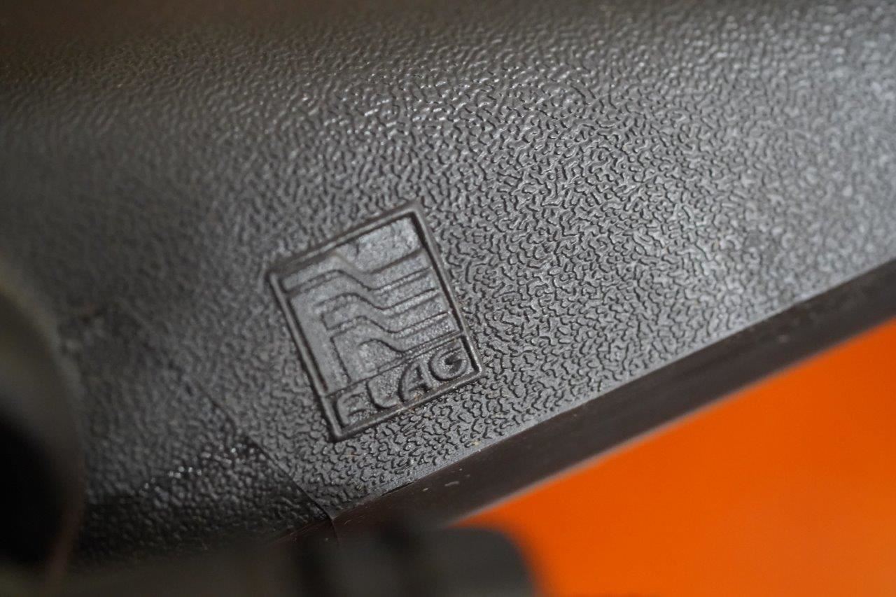 VW NOS. 113 857 513 D Mirror (Flag)