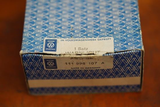 VW NOS. 111 998 107 A Hazard Switch Kit