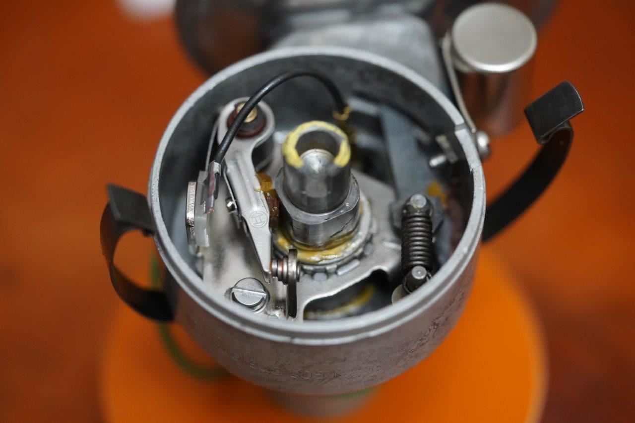 VW NOS. 113 905 205 K Restored German Bosch Distributor SVA