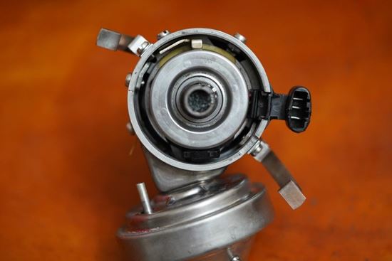 VW NOS. 025 905 205 K Restored Distributor
