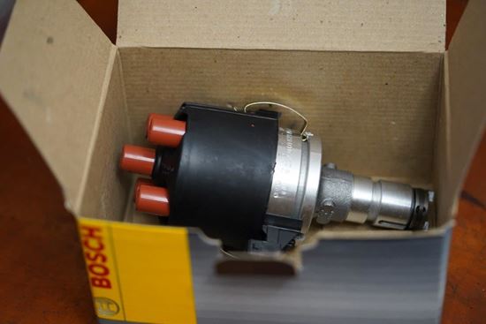 VW NOS. 9 237 040 023 Distributor